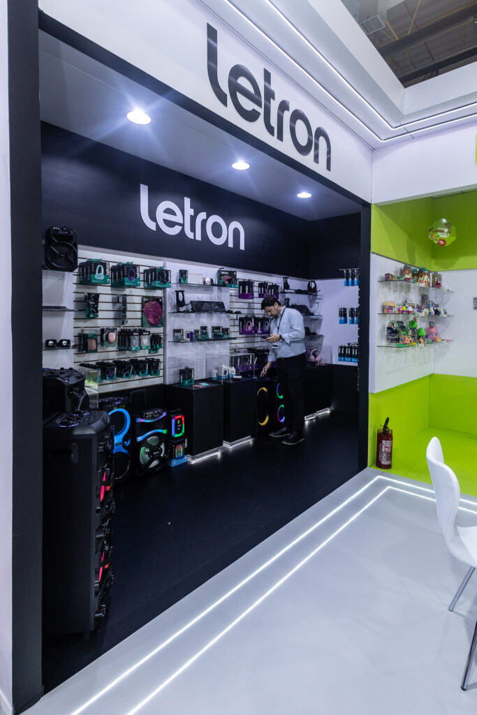 Marcamos forte presença na Feira Escolar Office 2023 - Grupo Leonora